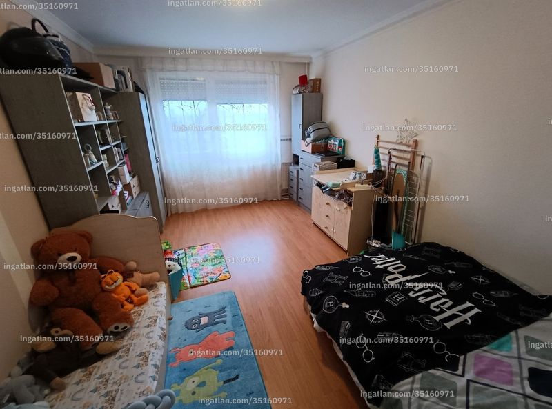 Eladó panel lakás - Debrecen, Derék utca #35160971