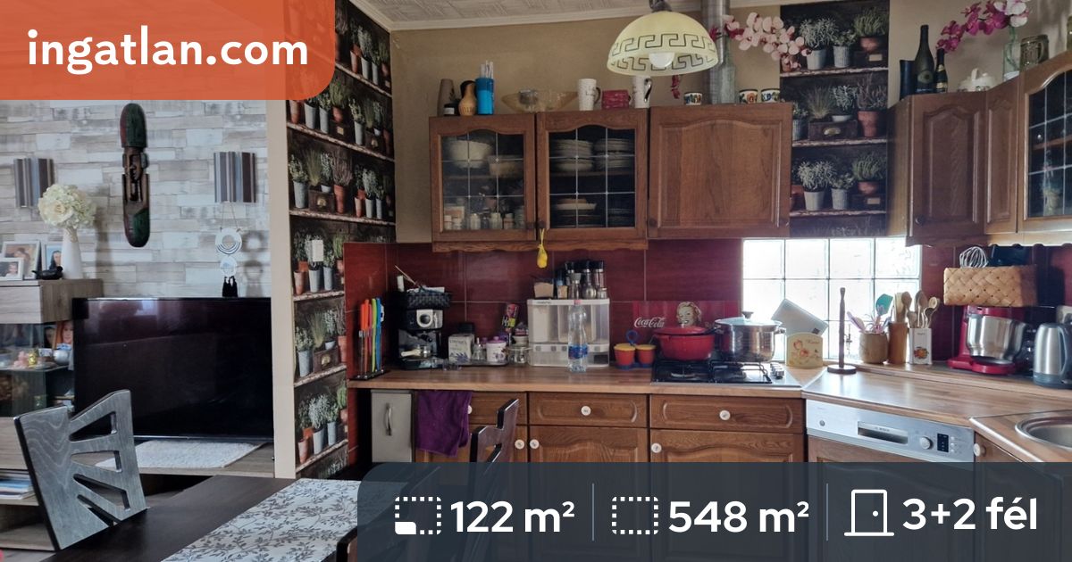 Eladó családi ház - Dabas, Városközpont #35167375